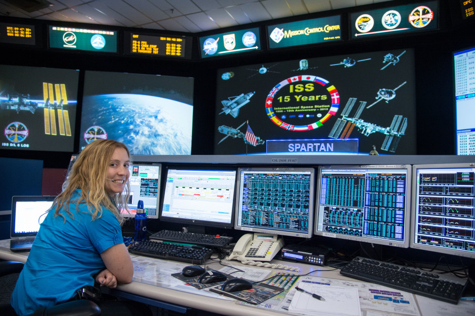 Meet The NASA Rocket Women That Kept The Space Station Flying During ...